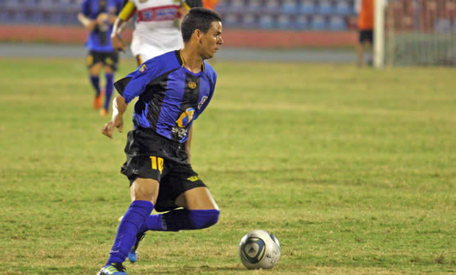 Gustavo Rojas a un paso de los cien partidos - lavinotinto.com