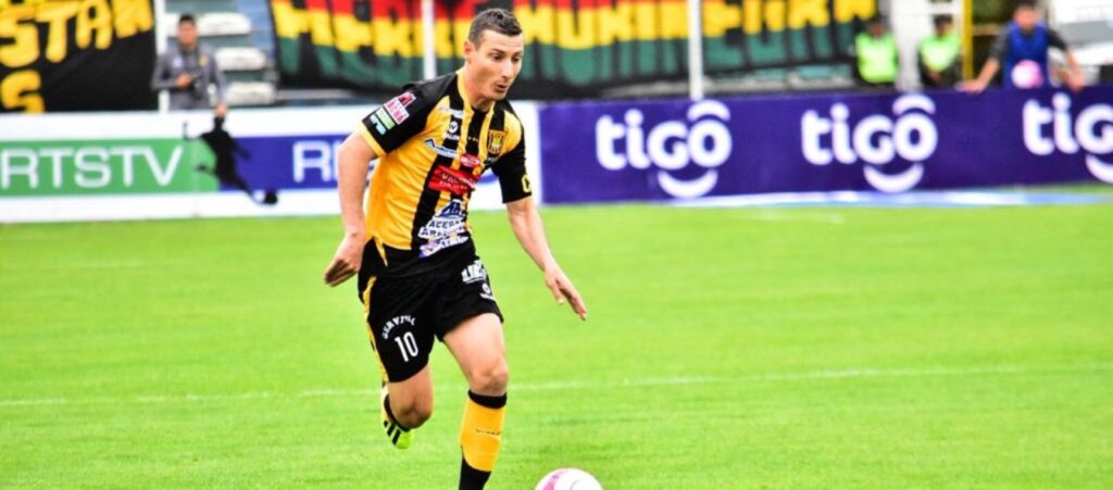 El boliviano Pablo Escobar anunció su retiro del fútbol - lavinotinto.com