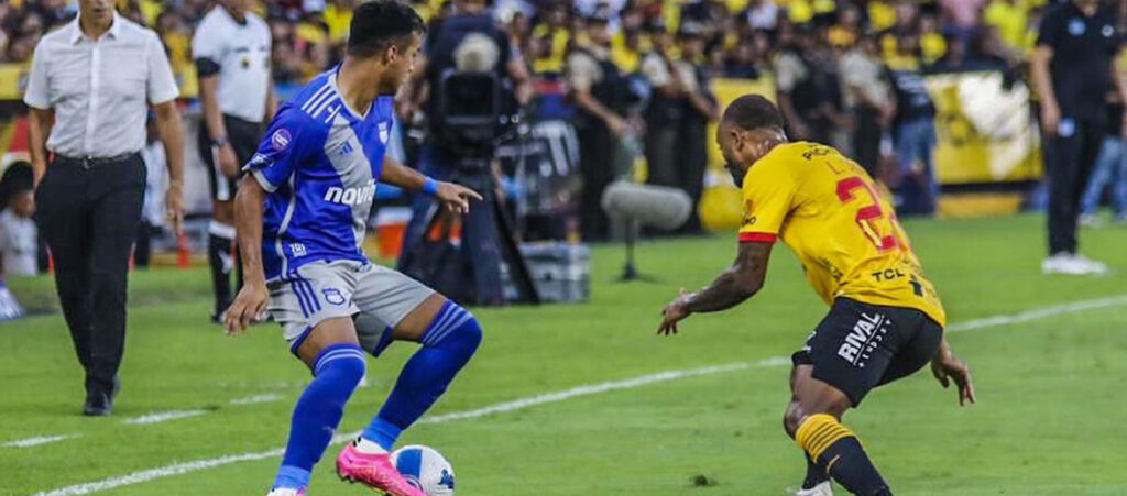 Samuel Sosa anotó en el triunfo de Emelec en el clásico - lavinotinto.com