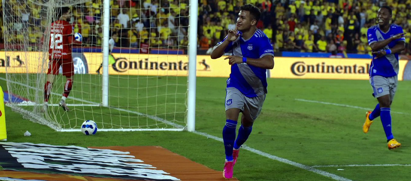 Samuel Sosa anotó en el triunfo de Emelec en el clásico - lavinotinto.com