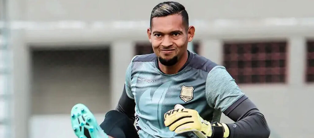 José David Contreras tapó dos penales en la Copa Colombia - lavinotinto.com